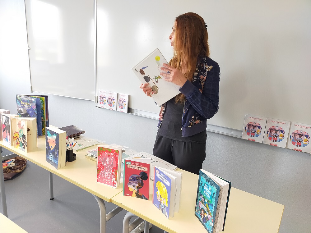 Festival du Livre de jeunesse 2023 : rencontre entre les 6B et l ...